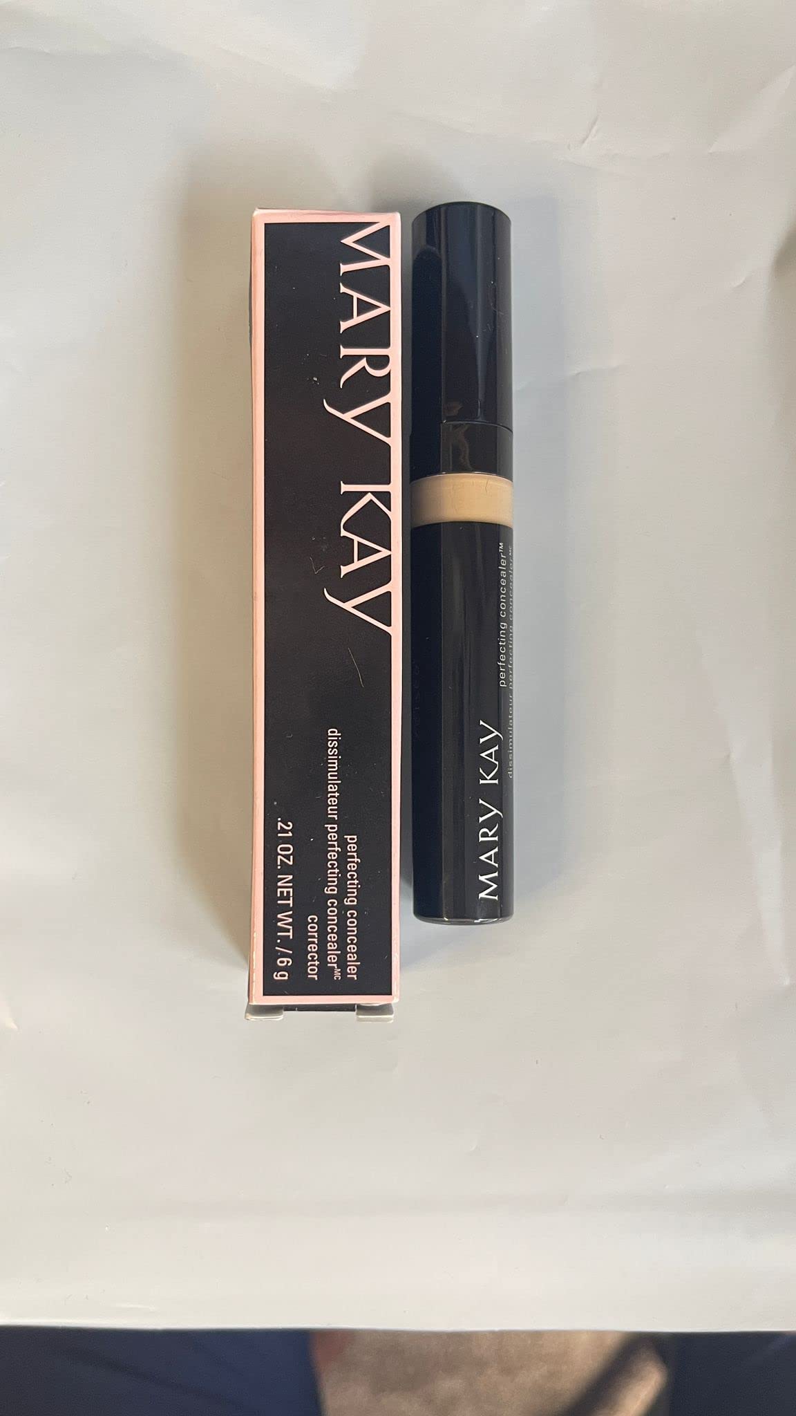 Mary Kay Perfecting Concealer .21 oz For All Skin Types (Light Beige)