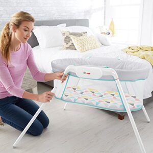 Fisher-Price Stow 'n Go Bassinet Windmill, portable baby cradle with soothing features for infants and newborns