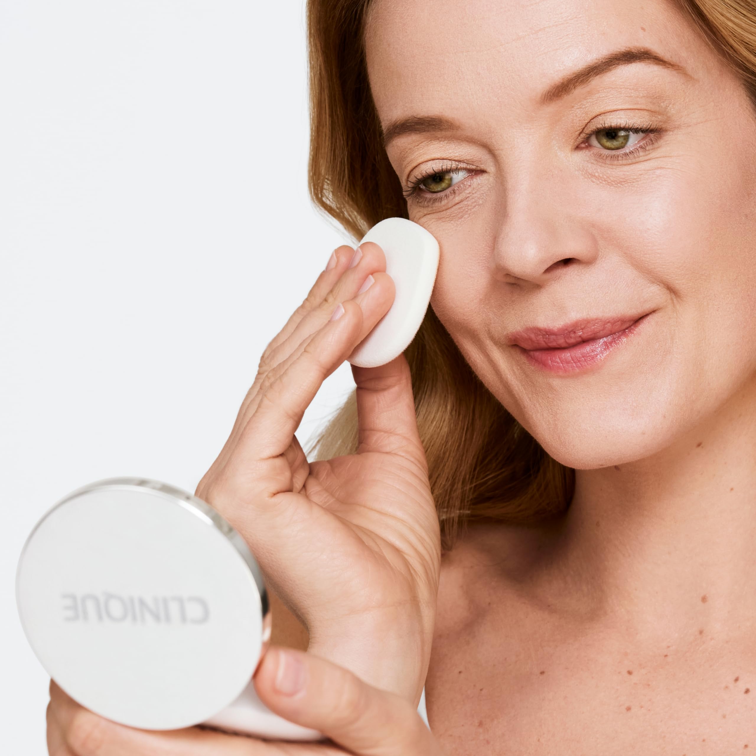 Clinique Beyond Perfecting Powder Foundation + Concealer, Breeze