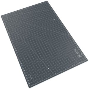 Arteza 24"x36" Cutting Mat with Grid & Non Slip Surface, Self Healing Cutting Mat for Fabric, Paper, Vinyl, Plastic, Craft Supplies for Quilting, Sewing, Scrapbooking