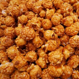 Stonehedge Farms Caramel Flavored Popcorn - 32 oz Large Tub - Bulk Gourmet Deliciously Old Fashioned Popped Sweet Snacks - Made in the USA