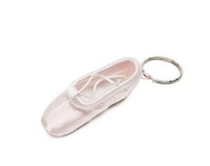 wendywu fashion ballet shoes key chain ballrian pointe shoes car bag chain for girls and womens (pink)