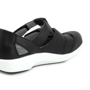 New Traq by Alegria Women's Treq Closed Sandal Black 38