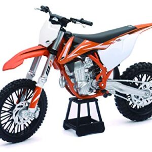 New-Ray KTM 450 SXF Dirt Bike, Realistic and Functional, Kids Toy or Collectible Motorcycle 1/10 Scale (57943)