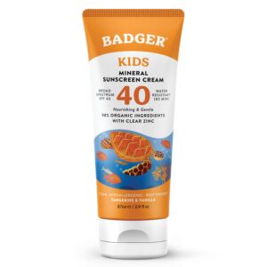 badger kids sunscreen cream spf 40, organic mineral sunscreen kids face & body with zinc oxide, reef friendly, broad spectrum, water resistant, 2.9 fl oz