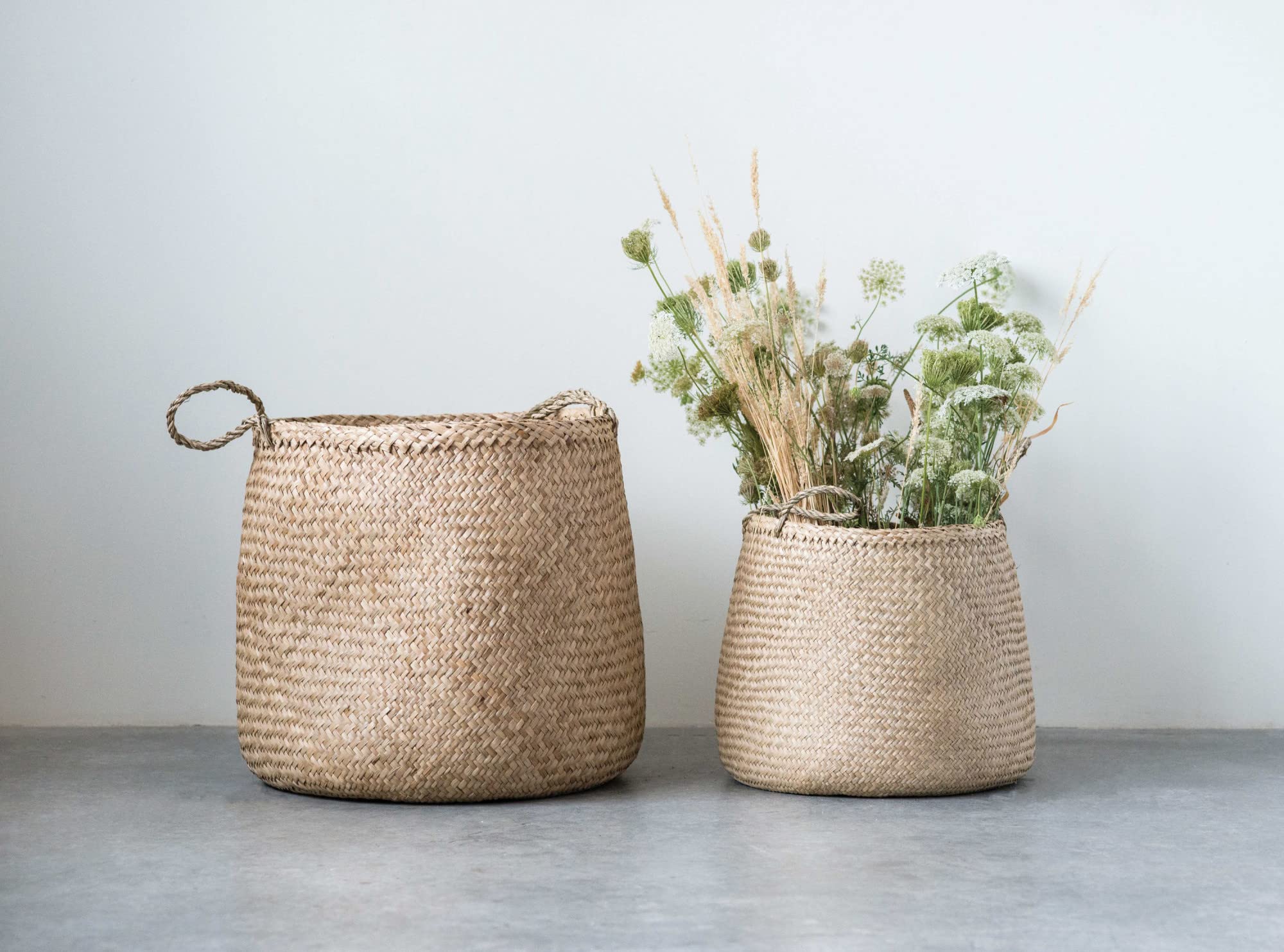 Creative Co-Op Beige Woven Seagrass Basket with Handles (Set of 2 Sizes)