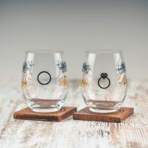 Greenline Goods – Toasting Glasses for Bride and Groom (Set of Two)| Stemless Wine Glasses | Engagement Bachlorette Gifts for Bride