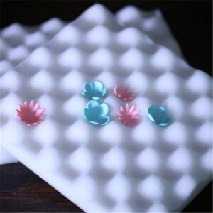 EORTA 2 Pcs Fondant Shaping Sponge Pad Sugar Flower Gum Paste Modeling Foam Tray Wave Sponge Mat Cake Decorating Tools for Kitchen Baking Sugarcraft DIY, White