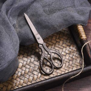 HITOPTY 5inch Vintage Style Scissors Titanium Plating Stainless Steel Antique Shears for Craft Embroidery Crochet Needle Point Knitting Project