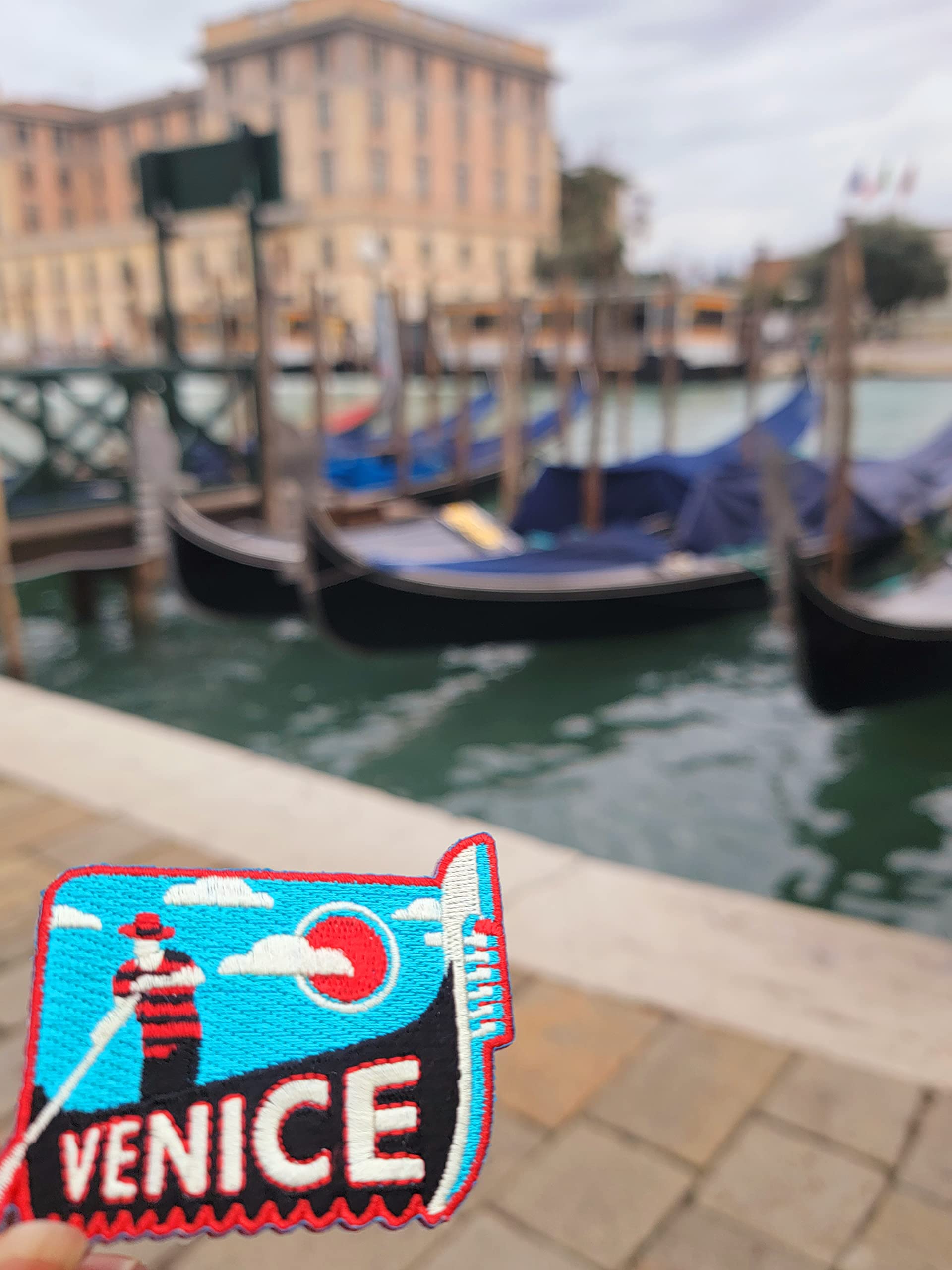 Vagabond Heart Venice Patch - Gondola and Gondolier Souvenir - Venice Italy Iron On Travel Badge