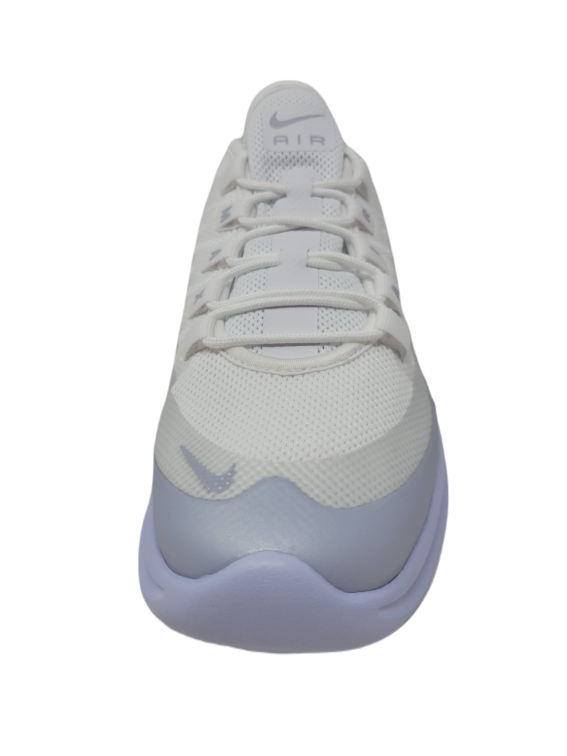 Nike Women's Air Max Axis Sneakers, White/Mtlc Platinum-ghost, 10