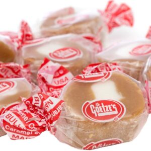 Goetze's Candy Vanilla Caramel Creams - 2 Pound Bag (32 Ounces) - Fresh from the Factory