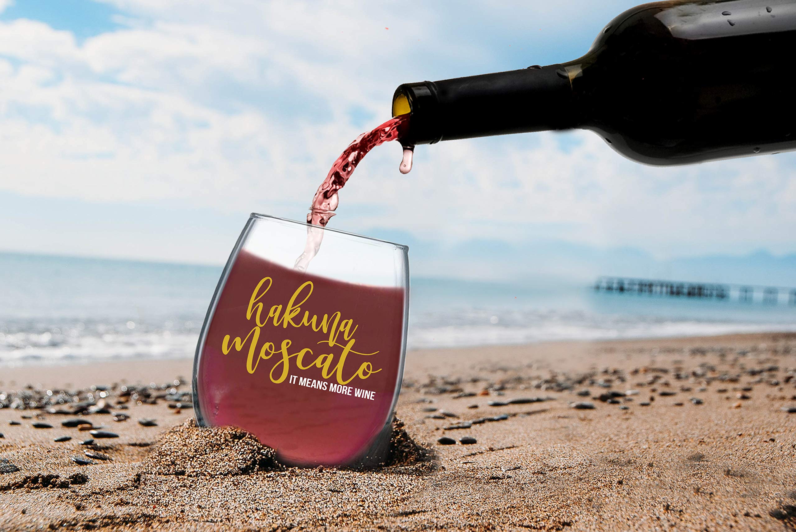 Funnwear Hakuna Moscato - 15oz Funny Wine Glass Unique Happy Birthday Novelty Idea for Him, Her, Mom, Women, Men Wife, Boss, Sister, Best Friend, BFF, Aunt - Perfect for Coworker