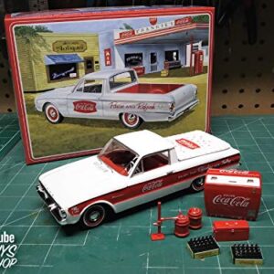 AMT 1960 Ford Ranchero w/Coke Chest (Coca-Cola) 2T 1/25th Scale Model Kit, White (AMT1189M)