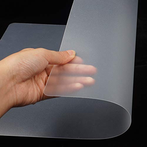 Plastic Placemats for Dining Table, Translucent Placemats, 8 Pcs Heat Resistant, Washable Dining or Kitchen Table Mat,(12x14.2 Inch)