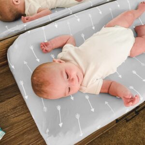 Changing Pad Cover – Premium Baby Changing Pad Covers 4 Pack – Boy or Girl Changing Pad Cover – Pure Jersey Machine Washable Grey & White Changing Table Cover – Diaper Changing Pad Cover Sheets