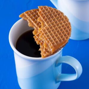 Daelmans Stroopwafel Caramel - The Original Stroopwafels, Toasted Dutch Waffle Cookies w/a Creamy & Buttery Filling, Made In Holland, Individually Wrapped - Caramel Cookie Waffles, 24 Count