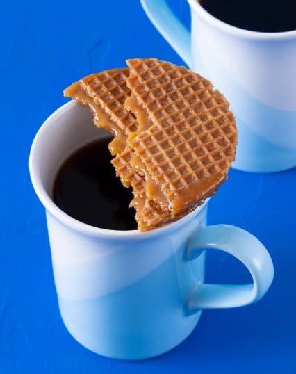 Daelmans Stroopwafel Caramel - The Original Stroopwafels, Toasted Dutch Waffle Cookies w/a Creamy & Buttery Filling, Made In Holland, Individually Wrapped - Caramel Cookie Waffles, 24 Count