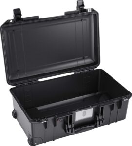 pelican air 1535 case no foam - black