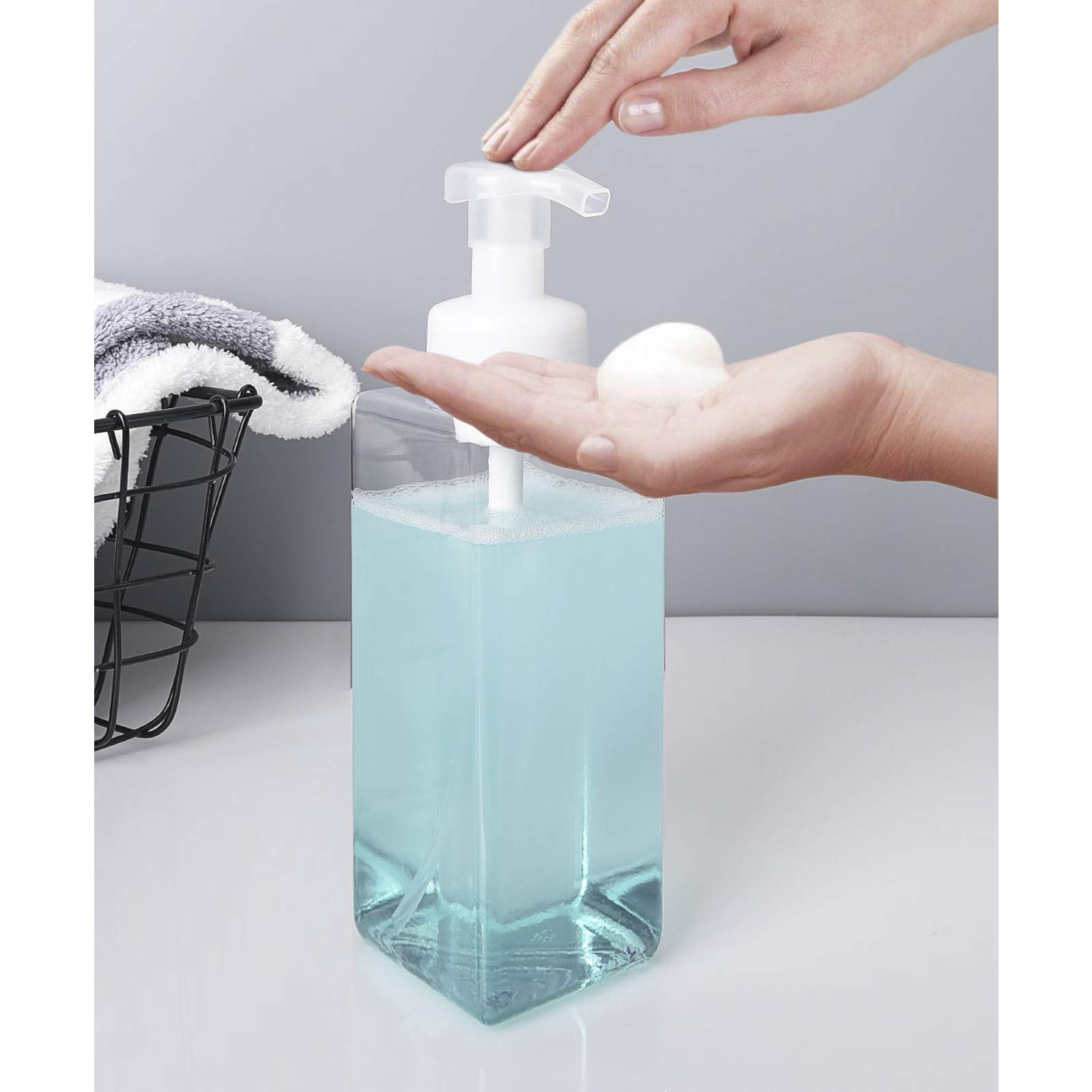 UUJOLY Foaming Soap Dispenser 650ml (22oz) Refillable Plastic Pump Bottle for Liquid Soap, Shampoo, Body Wash (2 Pcs) (Clear)