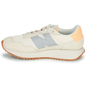 new balance women's 237 v1 classic sneaker, angora/light mango, 9.5