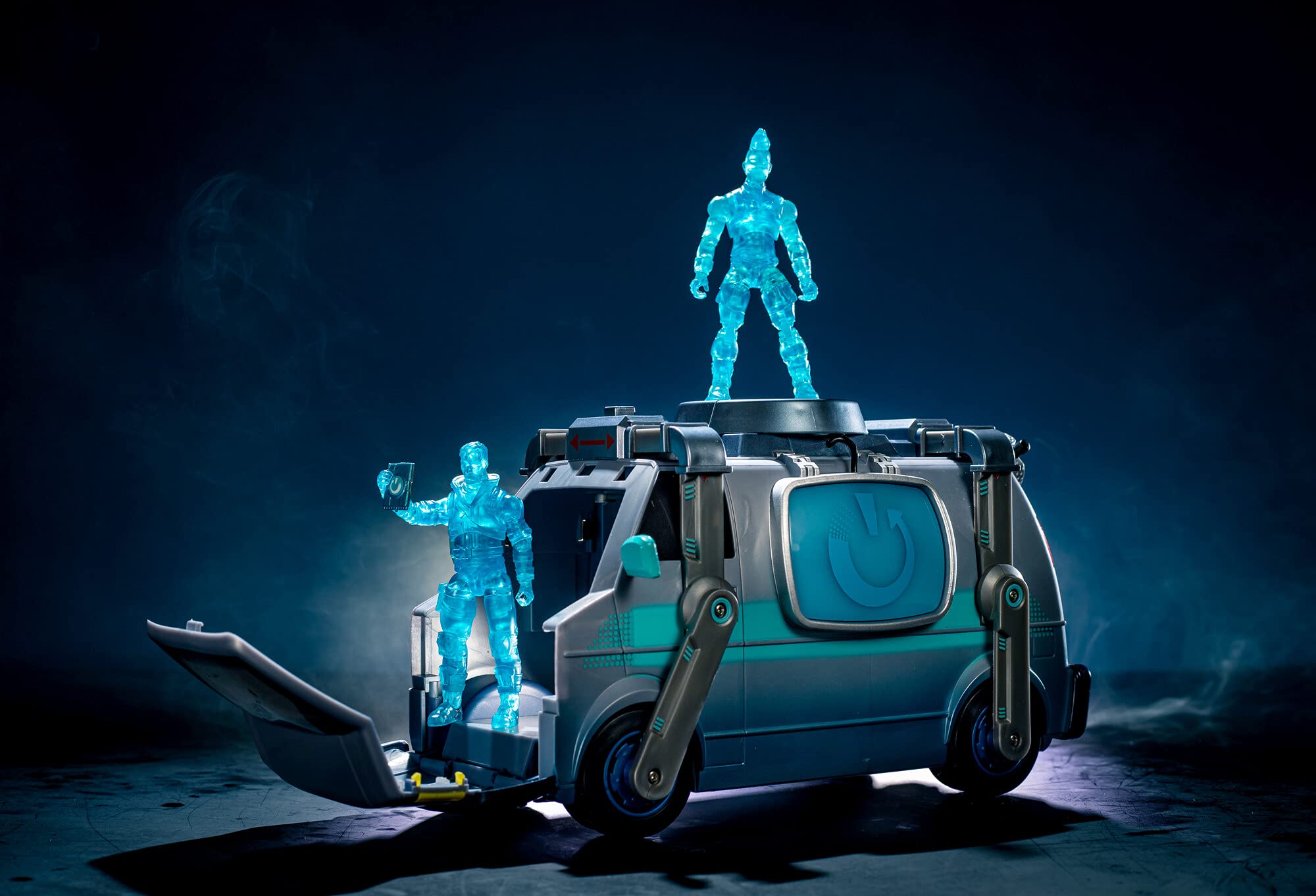 FORTNITE Feature Deluxe Reboot Van, Electronic Vehicle with Two 4-inch Articulated Reboot Drift (Stage 1) and Recruit Jonesy Figures, and Accessory - Amazon Exclusive