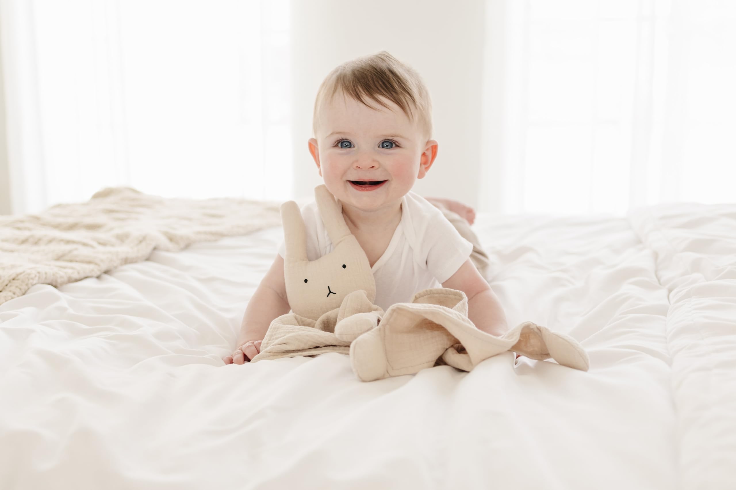 Marlowe & Co Organic Cotton Muslin Lovey Blanket, Organic Cotton Muslin Bunny Security Blanket (Natural Sand)