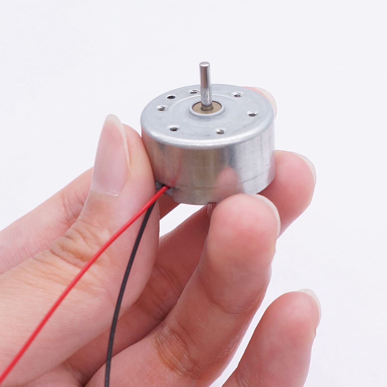 weideer 6Pcs DC 3V Mini Generator Motors 7000RPM Electric Motor with Wire for DIY Toys Wind Turbine Generator K-023