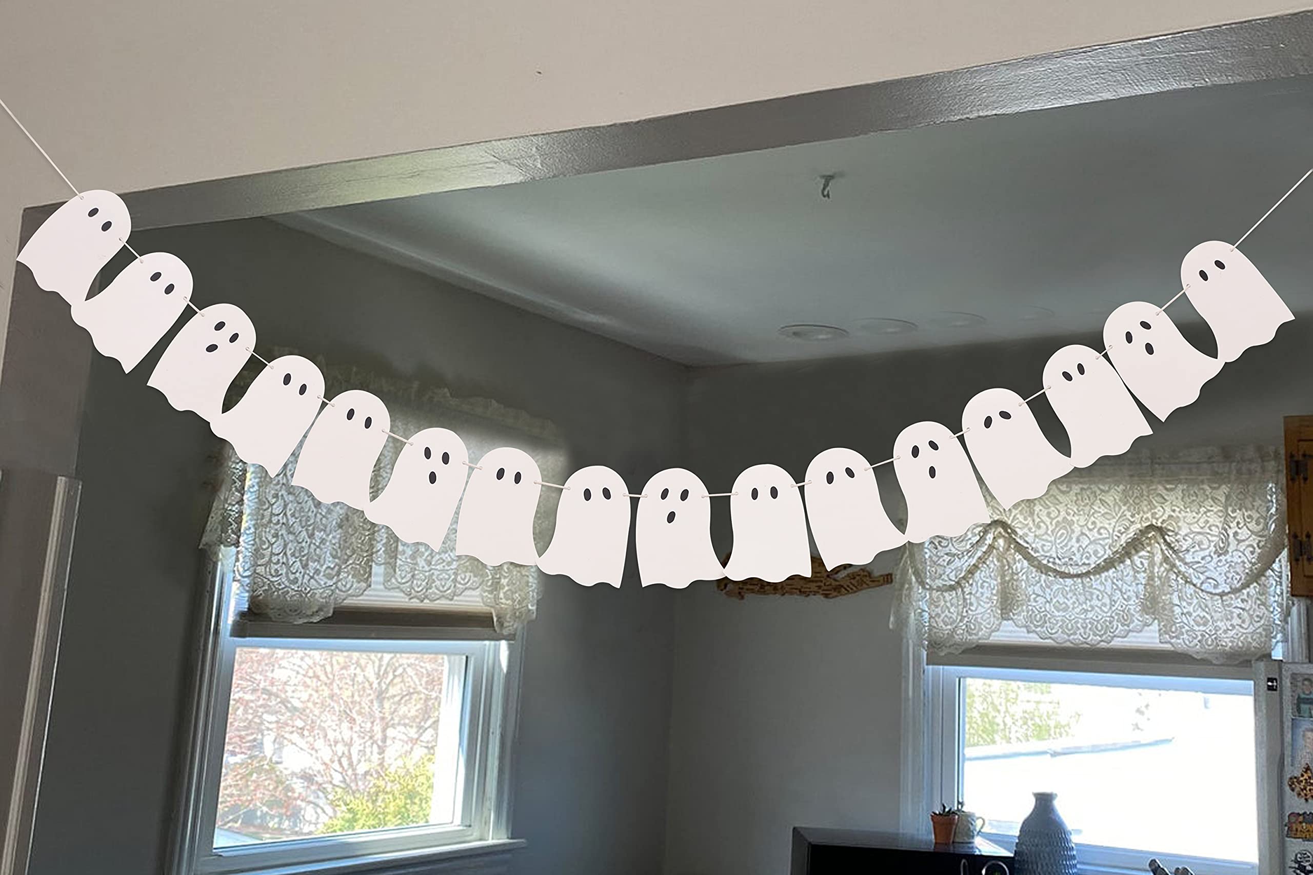 Halloween Ghost Garland - Scary Halloween Decoration, Ghost Banner, Halloween Decorations Indoor, Haunted House Decoration(16 pcs)