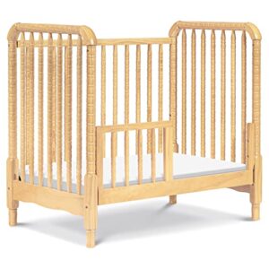 DaVinci Jenny Lind 3-in-1 Convertible Mini Crib in Natural, Removable Wheels, Greenguard Gold Certified