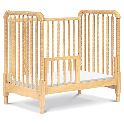 DaVinci Jenny Lind 3-in-1 Convertible Mini Crib in Natural, Removable Wheels, Greenguard Gold Certified