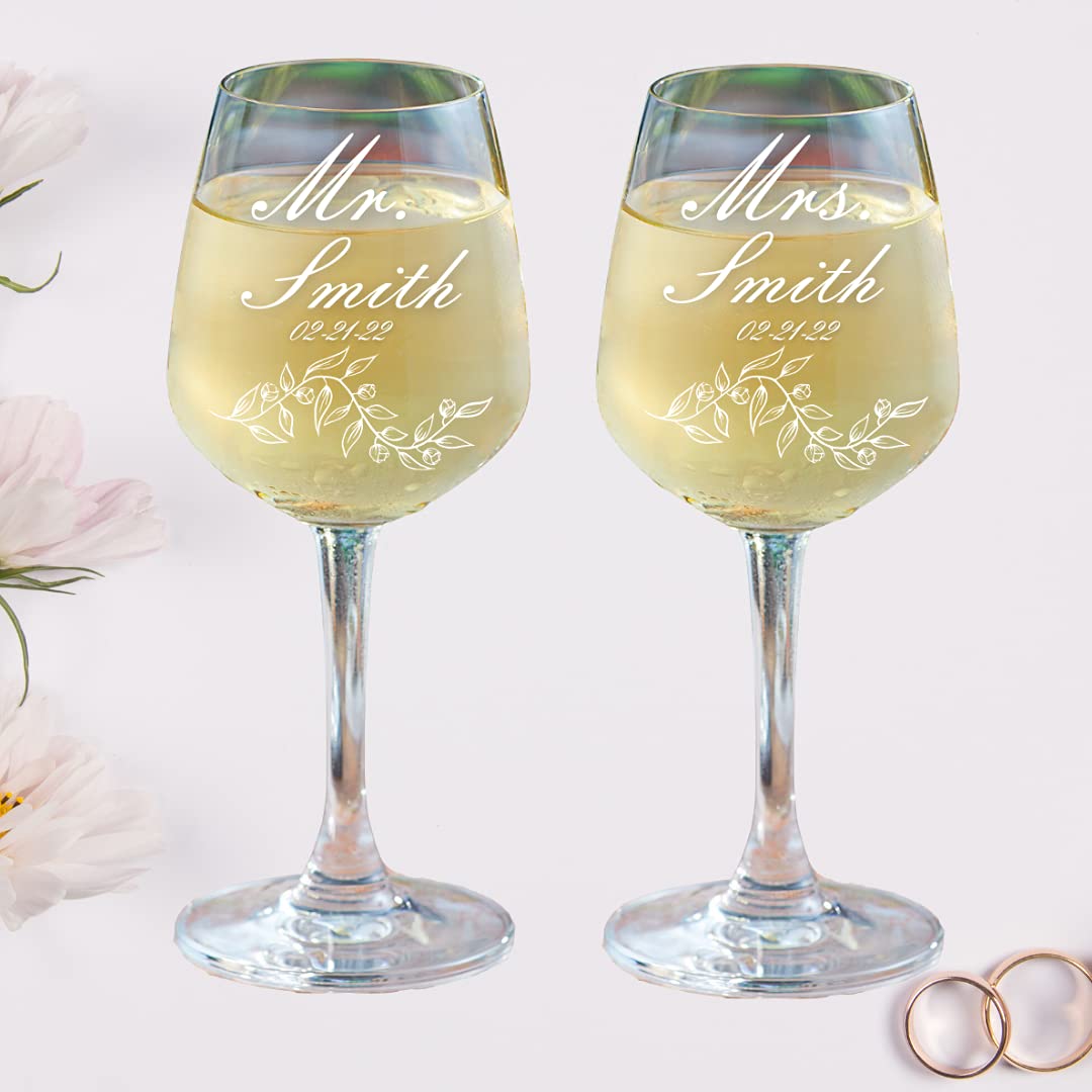 Personalized 11 oz. Wine Glasses | Set of 2 | Wedding Theme | Fully Customizable Designs | Clear Glass | Gift for weddings, anniversaries, birthdays, or housewarming