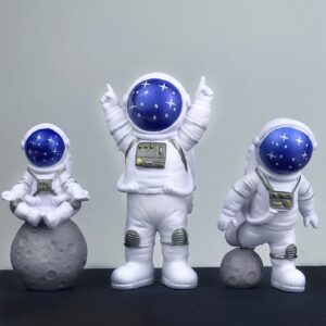 4 pcs astronaut figurine, blue astronaut figure toy desktop ornaments resin outer space birthday cupcake spaceman for kids party funny gift, 3pcs astronaut and 1pcs keychain, desk decor, shelf decor