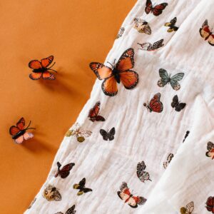 CLEMENTINE KIDS Muslin Infant Swaddles (Butterfly Swarm)