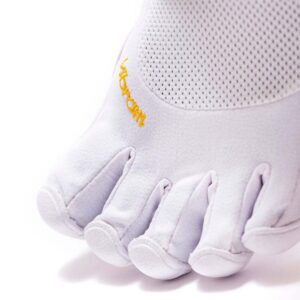 Vibram FiveFingers Women's KSO Running Shoes White 38 (EU) 7.5 (US)