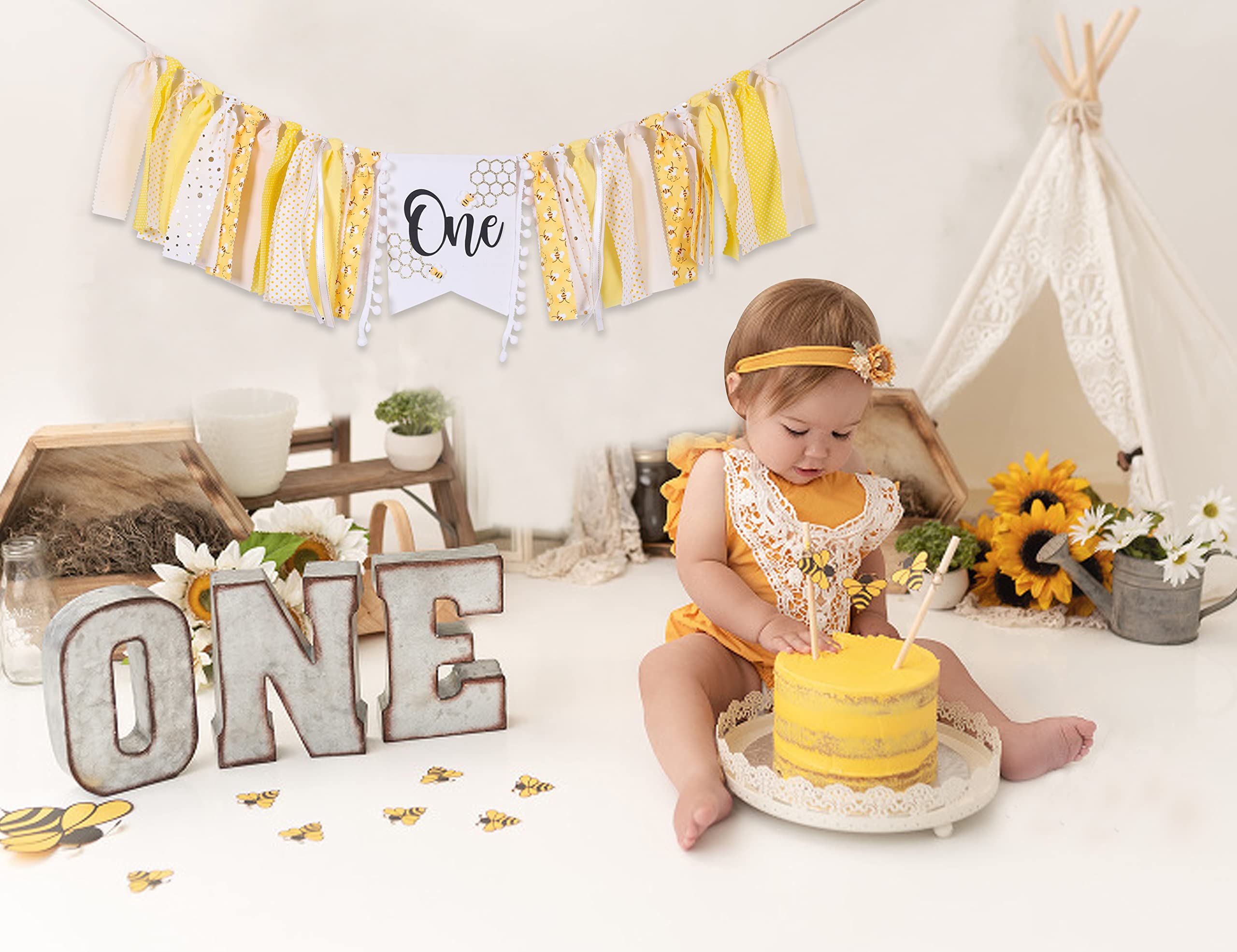 1st Birthday Banner - High Chair Banner 1st Birthday Boy/girl, 1st Birthday Boy/girl, 1st Birthday High Chair Banner, Bee Day Birthday High Chair Banner, 1st Birthday Bee Banner Party Toppers