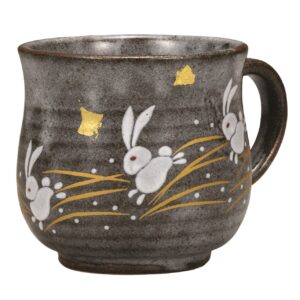 《Kutani yaki (ware) 》Japanese Mug Jumping Rabbit