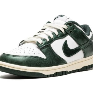 Nike Womens Dunk Low DQ8580 100 Vintage Green - Size 8W