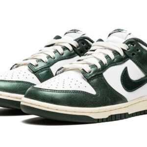 Nike Womens Dunk Low DQ8580 100 Vintage Green - Size 8W