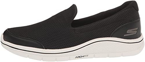 Skechers Women's Arch Walk Relaxed Fit Slip On Golf Shoe Sneaker, Black/White, 8.5