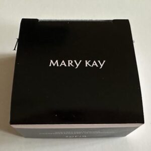 Mary Kay Silky Setting Powder 0.28 oz Light Medium Ivory 175891