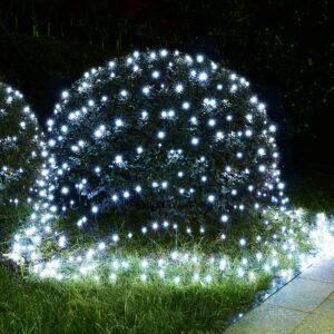 blctec christmas net lights 200 led 8.2ft x 4.9ft outdoor christmas bush lights with 8 modes, timer, connectable, waterproof and green wire for trees, bushes, christmas decorations, cool white