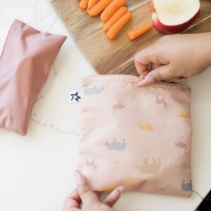 Tiny Twinkle 5 Pack Reusable Snack Bags - Machine Washable, PFAS, PVC, BPA, Phthalate-Free Reusable Baby and Toddler Food Safe Snack Bags (Petite Safari)