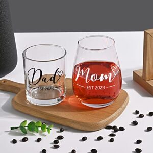 Modwnfy Mom & Dad Est 2023 Stemless Wine Glass and Whiskey Glass Set, New Parents Gift for Christmas Baby Shower Mother's Day Father's Day Anniversary, New Mom New Dad Gift for Daily Use