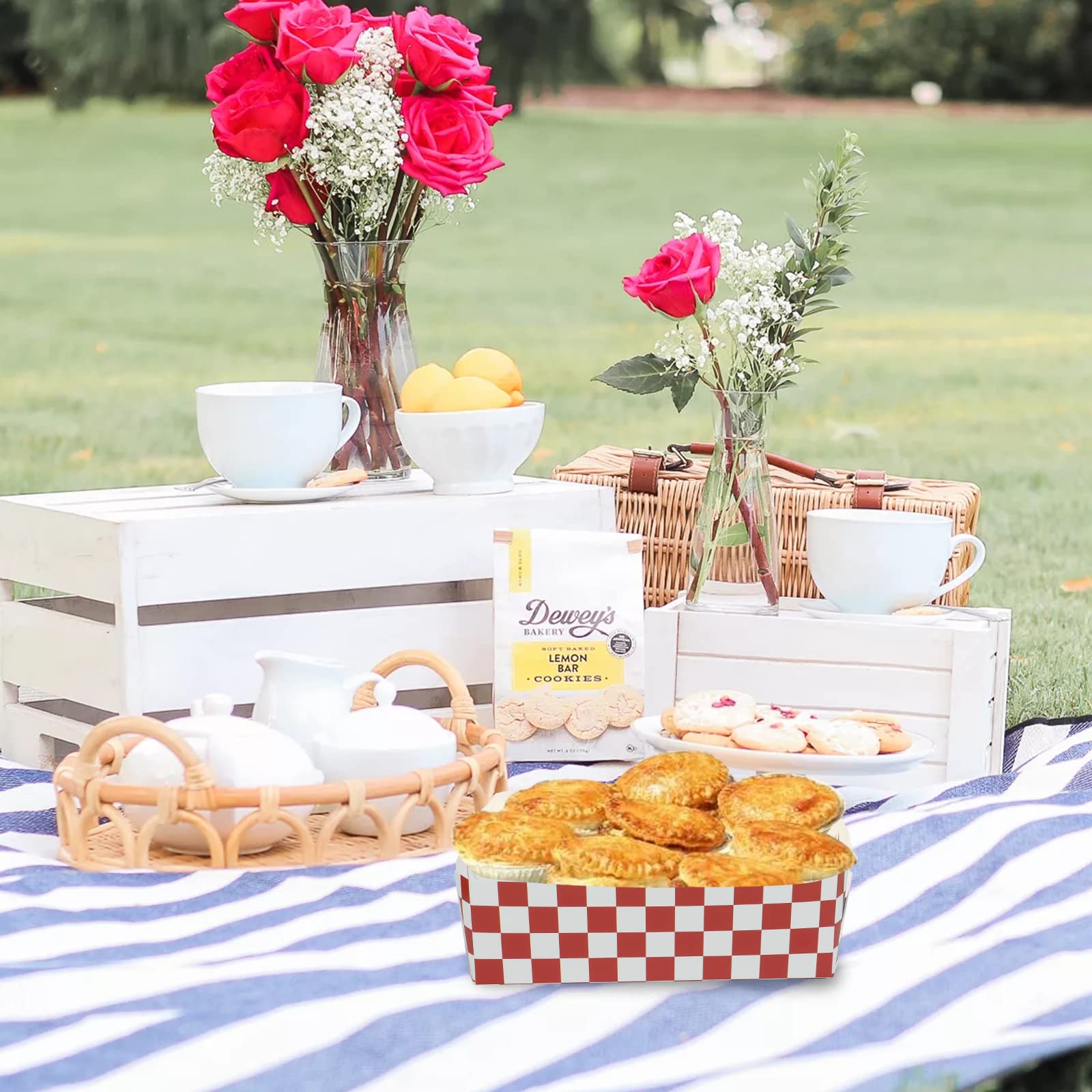 50 Packs Red Checkered Paper Food Trays Carnival Party Supplies Red and White Checker Nacho Trays Paperboard Tray Picnic Hot Dog Trays School Restaurant Supplies