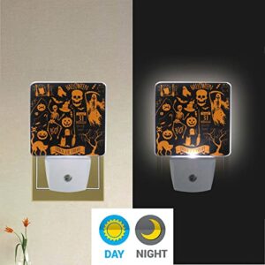 JSTEL Plug-in LED Night Light with Dusk-to-Dawn Sensor, Skull Nightlights Halloween Pumpkin Night Lights Plug into Wall Automatic Lights Motion Sensor for Indoors