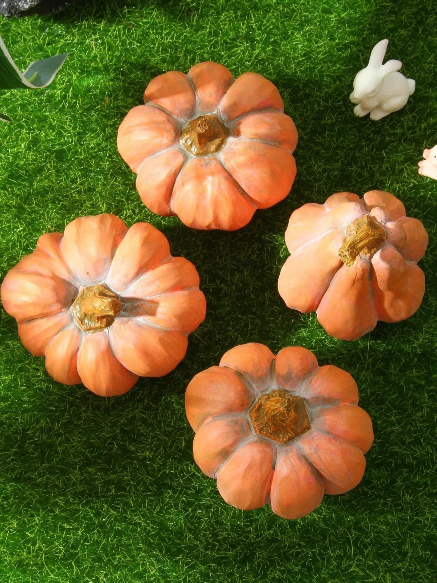 Fake Pumpkins, 4 Pcs Pumpkin Design Decorative Statue, Foam Plastic Fake Faux Artificial Pumpkins for Halloween Fall Harvest Festival Home Table Decor, Halloween Indoor Decoration