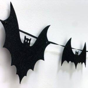 SaktopDeco 2 Pack Felt Black Bat Garland Banner Flying Bats for Fireplace Haunted House Halloween Themed Party Decorations