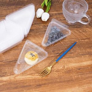 HIQQUGU 50 PCS Triangle Plastic Hinged Take Out Containers Clamshell Take Out Tray, Clear Plastic Take out Containers for Dessert, Cakes, Cookies, Salads, Pasta, Sandwiches (5.5x4x3 in)