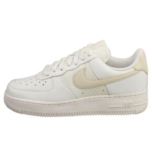 Nike Women's Air Force 1 '07 Shoe, Fossil, 7.5